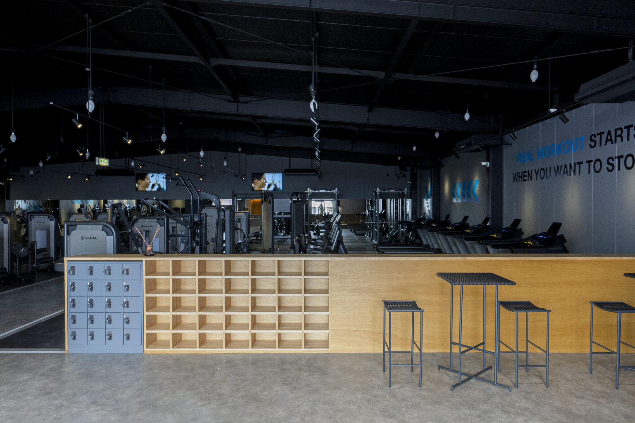 LOOP FITNESS GYM 様 | 株式会社I.D.Works